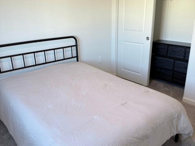 Charming Single Room for Rent in Riverbank! Availa