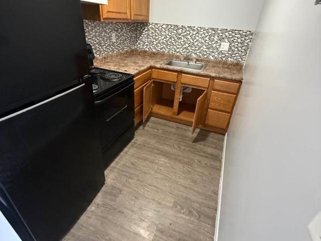Charming Single Unit in Hartford | 194 Washington