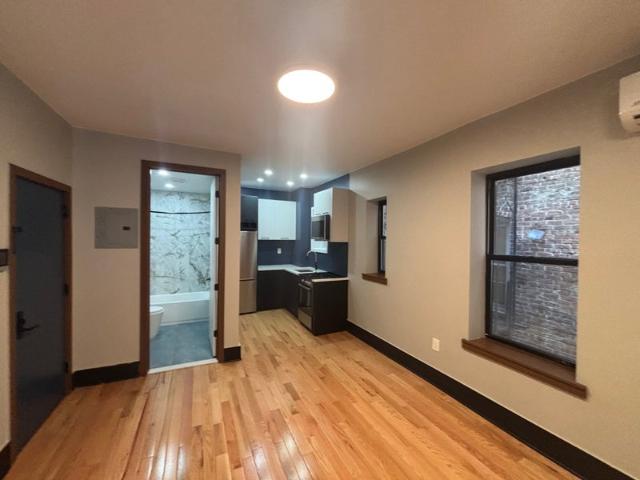 Charming Single Unit in Jersey City | 20 Reed St |
