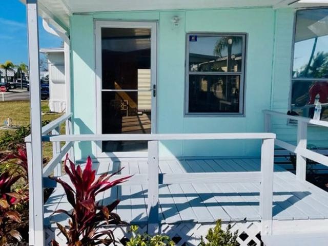 Charming Single Unit Rental in Ruskin | 3715 Hula
