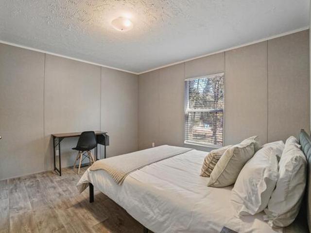 Charming Stockbridge Co Living Space | Hosted with Care by a Superhost