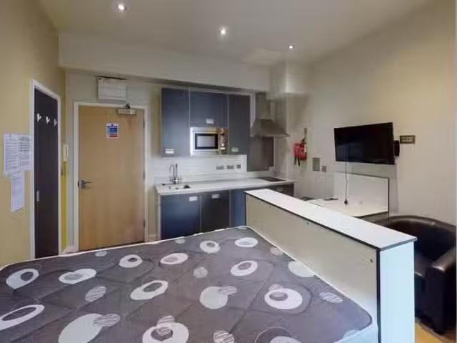 Nice Studio flat for rent in Queens Road, Bristol, BS8