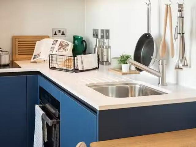 Unique Studio to rent in Enclave Croydon CR0