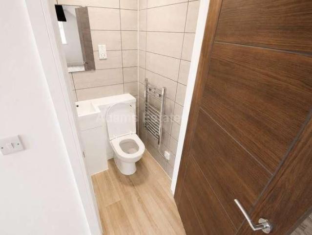 Charndon Close, Reading, RG2