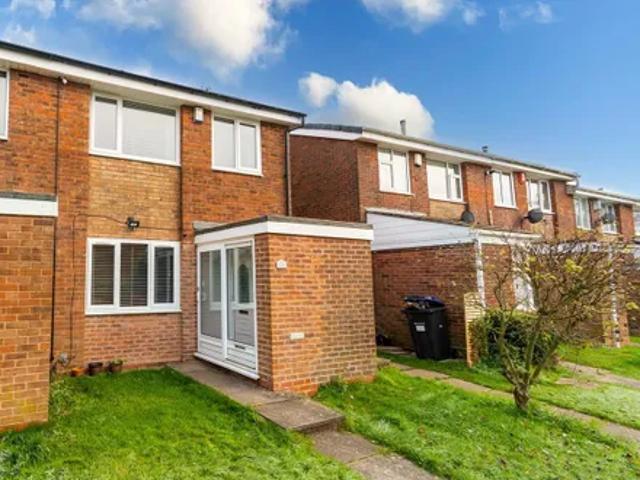 Charnwood Close, Frankley, B45 0JU, United Kingdom | 3 bed apartment for rent #167104417 | Rentberry