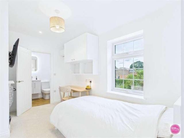 Charnwood Road, Shepshed, LE12