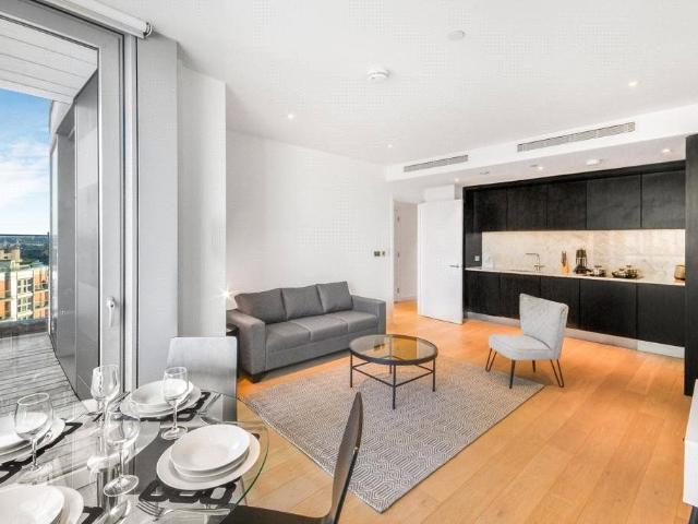 Charrington Tower, 11 Biscayne Avenue, London E14, 1 bed flat to rent, £2,500 pcm | PrimeLocation