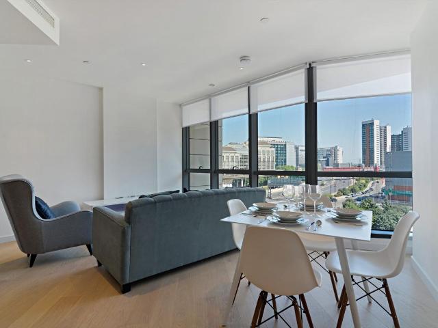 Charrington Tower, New Providence Wharf, London E14, 2 bed flat to rent, £2,975 pcm | PrimeLocation