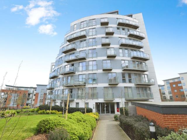 Charrington Place, St Albans AL1, 1 bed flat to rent, £1,400 pcm | PrimeLocation