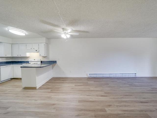 Charwin Court Apartments 3 Bedroom Apartment for Rent at 13970 Sw Allen Blvd, Beaverton, OR 97005 Highland