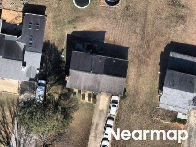 Charter Oaks Ln