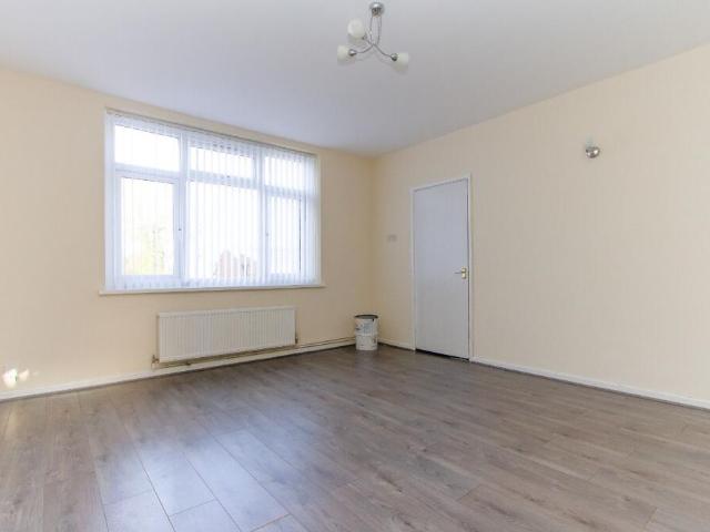 Charter Avenue, Coventry CV4, 3 bed semi detached house to rent, £1,550 pcm | PrimeLocation