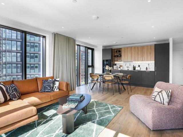 Charter Street, Canary Wharf, London E22, 2 bed flat to rent, £3,911 pcm | PrimeLocation