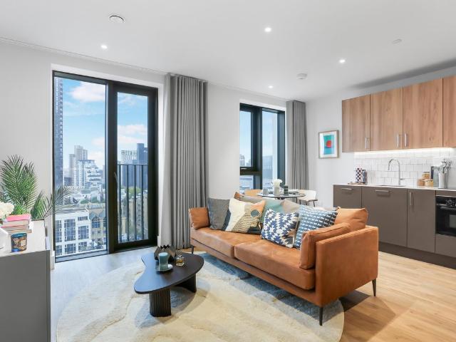 Charter Street, Canary Wharf, London E22, Studio to rent, £2,715 pcm | PrimeLocation