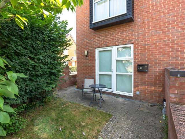 Charter Way, Wallingford, Oxfordshire, OX10
