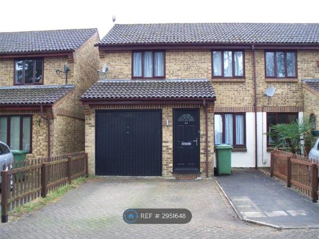 Charterhouse Close, Bracknell RG12, 3 bed end terrace house to rent, £1,750 pcm | PrimeLocation