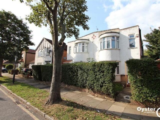 Charterhouse Avenue, Wembley, HA0 2 bed maisonette to rent £1,750 pcm £404 pw