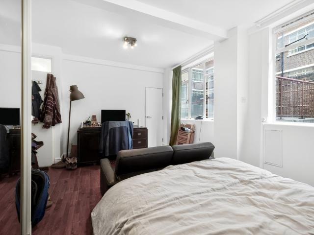 Charterhouse Square, London, EC1M 6ET