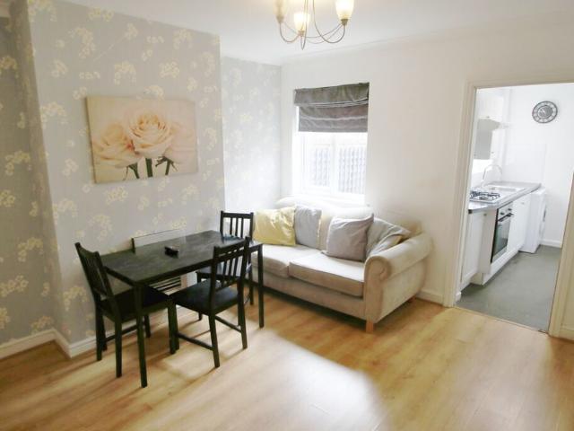 Charterhouse Road, Coventry, CV1 2BH