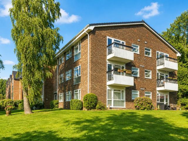 Charterhouse Road, Godalming GU7, 2 bed flat to rent, £1,500 pcm | PrimeLocation