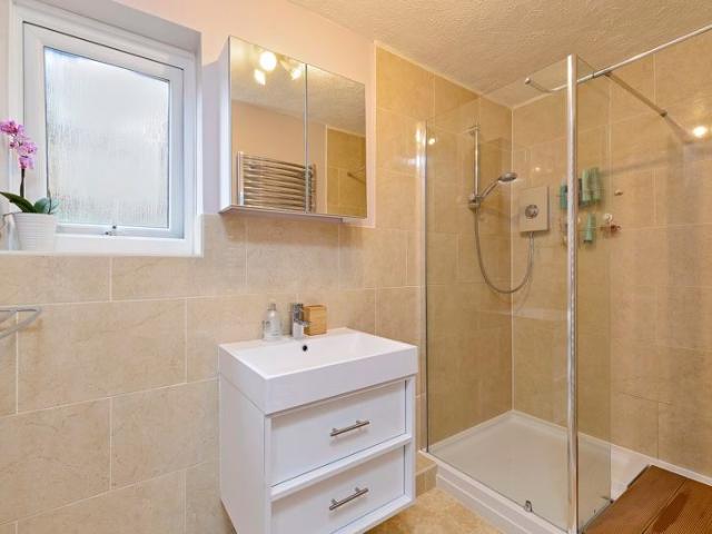 Charterhouse Road, Godalming, Surrey, GU7