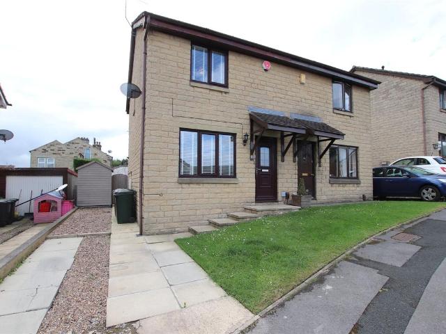 Charterhouse Road, Idle BD10, 3 bed semi detached house to rent, £1,100 pcm | PrimeLocation