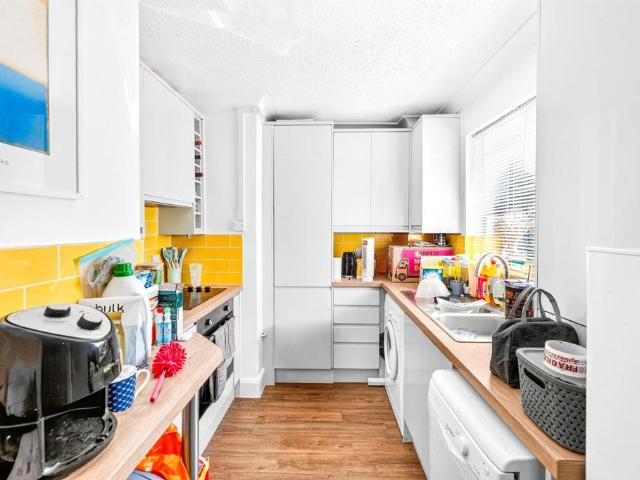Chartes House, Abbey Street, London 1 bed flat to rent £1,850 pcm £427 pw