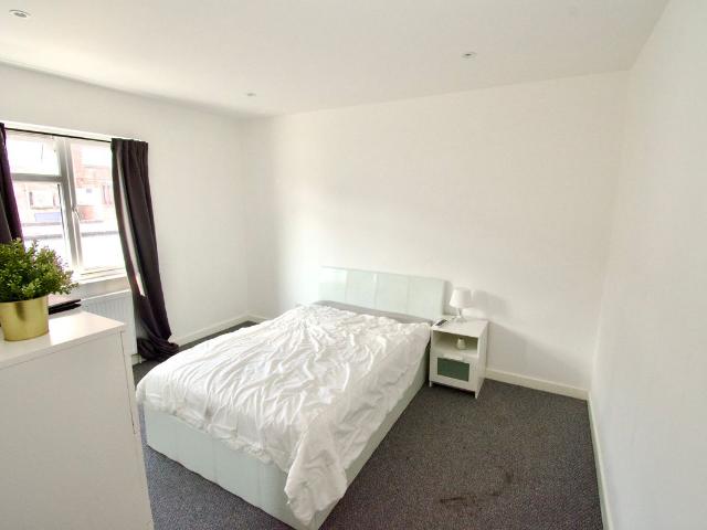 Chartley Avenue, London NW2, Studio to rent, £1,049 pcm | PrimeLocation
