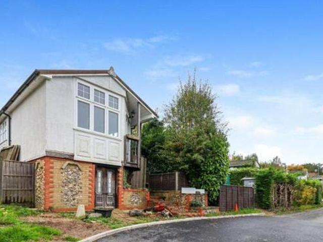 Chartridge, Old Sax Lane, Chesham, 2 Bedroom Detached