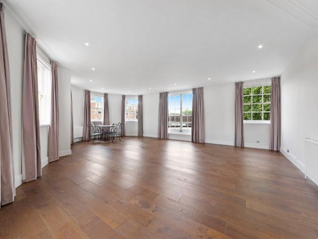 Chartwell Court, Gloucester Square, London W2, 3 bed flat to rent, £8,017 pcm | PrimeLocation