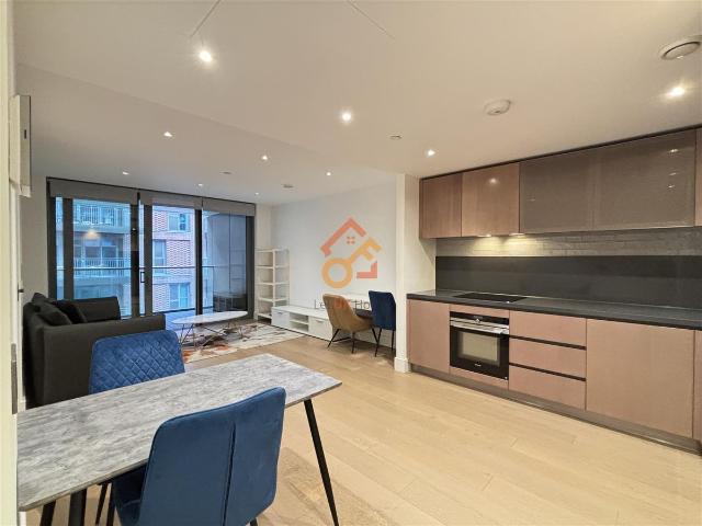 Chartwell House, 4 Palmer Road, London SW11, 1 bed flat to rent, £3,200 pcm | PrimeLocation