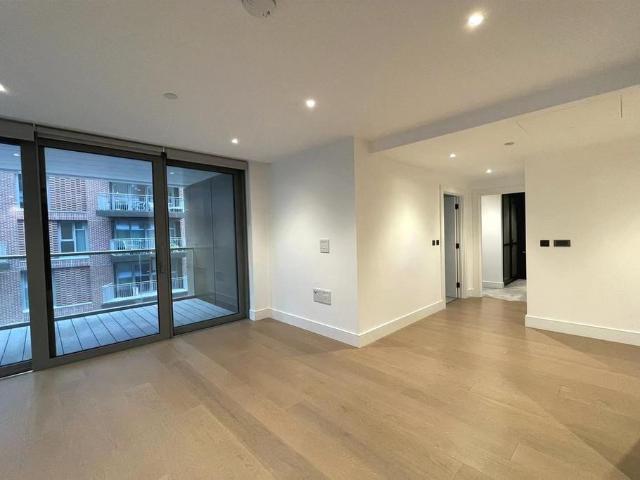 Chartwell House, Palmer Road, SW11 2 bed apartment to rent £3,650 pcm £842 pw