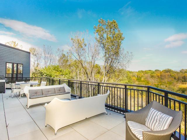 Chase at Nine Mile Creek 1 Bedroom Apartment for Rent at 6100 Chasewood Pkwy, Minnetonka, MN 55343