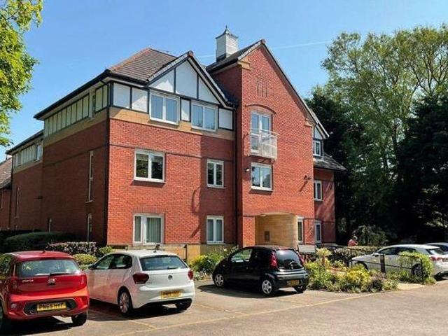Chase Close, Birkdale, 2 Bedroom Retirement