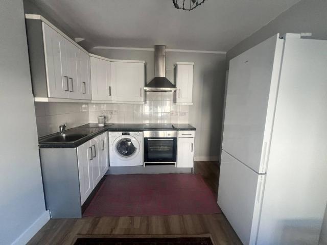 Chase End, Epsom