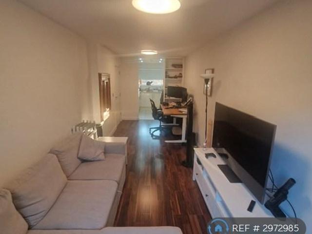 Chase House, London, NW6 1 bed flat to rent £2,100 pcm £485 pw
