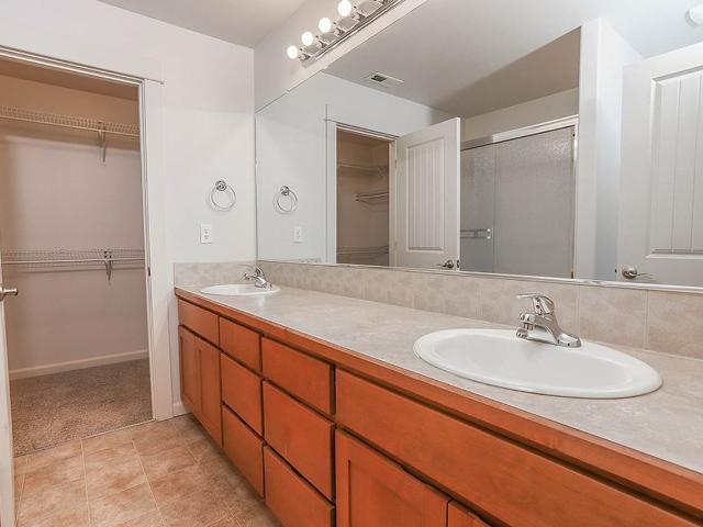 Chase Landing 3 Bedroom Apartment for Rent at Se Chase Loop, Gresham, OR 97080 Kelly Creek