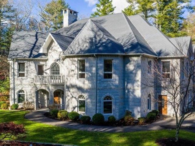 Chase Rd, Dartmouth, Home For Sale