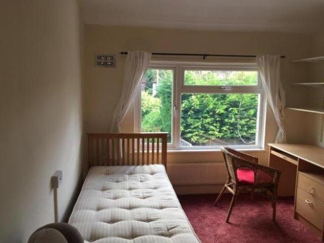 Chase Road 5 bed house share to rent £4,000 pcm £923 pw