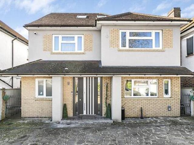 Chase Side, London, 6 Bedroom Detached