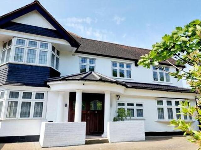 Chase Side, Southgate, 5 Bedroom Detached