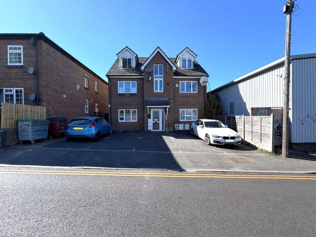 Chase Street, Luton LU1, 1 bed flat to rent, £1,075 pcm | PrimeLocation