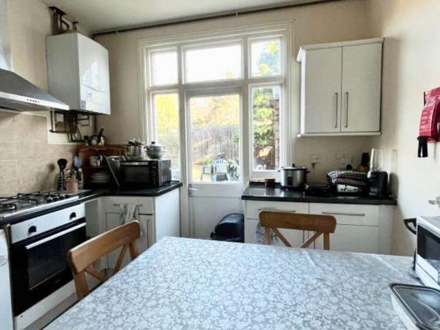 Chasefield Road Room 5