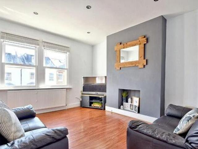 Chetwynd Road, Dartmouth Park, 2 Bedroom Maisonette