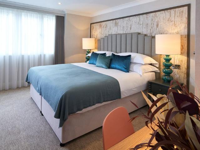Cheval Pl, London SW7, 3 bed cottage to rent, £15,167 pcm | PrimeLocation