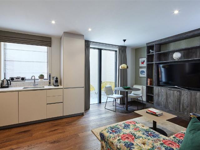 Cheval Place, London SW7, 1 bed flat to rent, £6,067 pcm | PrimeLocation