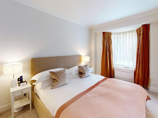 Cheval Place SW7, 1 bed flat to rent, £6,717 pcm | PrimeLocation