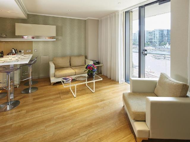 Cheval Three Quays, City Of London EC3R, 2 bed flat to rent, £9,100 pcm | PrimeLocation