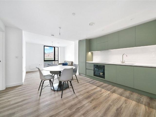Chevette Court, Kimpton Road, Luton LU2, 2 bed flat to rent, £1,475 pcm | PrimeLocation