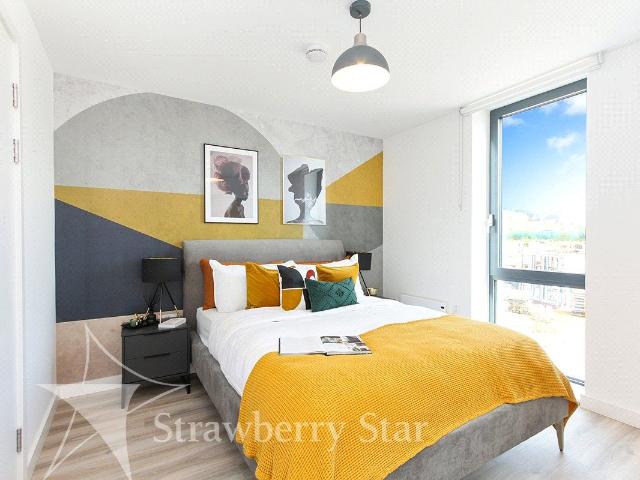 Chevette Court, Kimpton Road, Luton LU2, 2 bed flat to rent, £1,550 pcm | PrimeLocation
